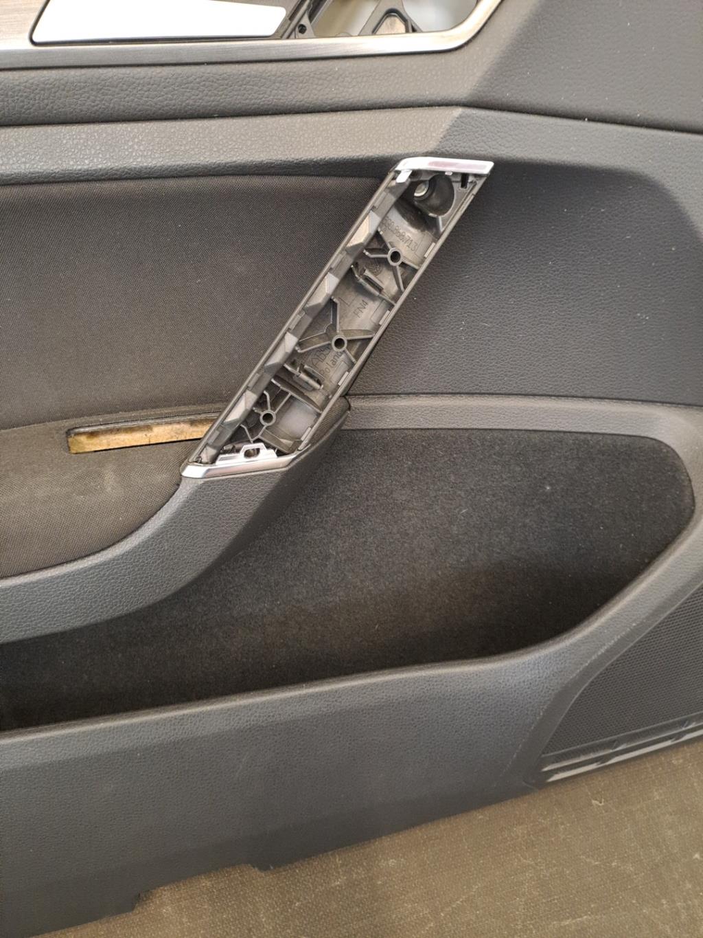 Garniture porte avant gauche VOLKSWAGEN GOLF 7 PHASE 2 Diesel | Calipiece