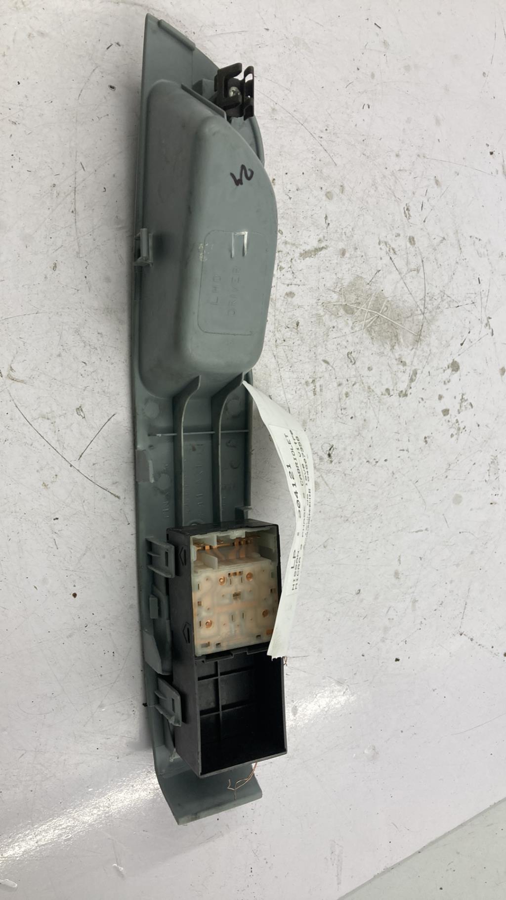 Interrupteur de leve vitre NISSAN MICRA 3 PHASE 2 CABRIOLET Essence ...