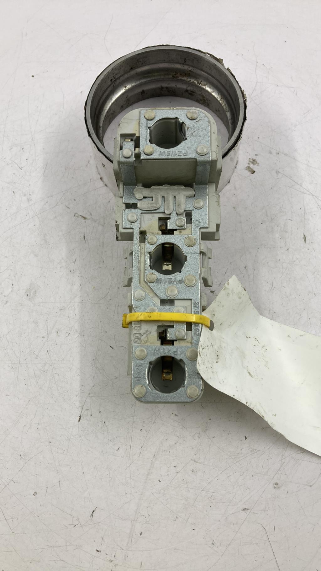 Platine feu arriere droit MERCEDES CLASSE B 245 PHASE 1 Diesel ...