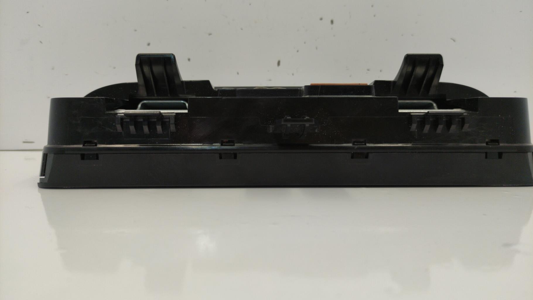 Compteur CITROEN C4 CACTUS Essence | Dubourg Automobiles