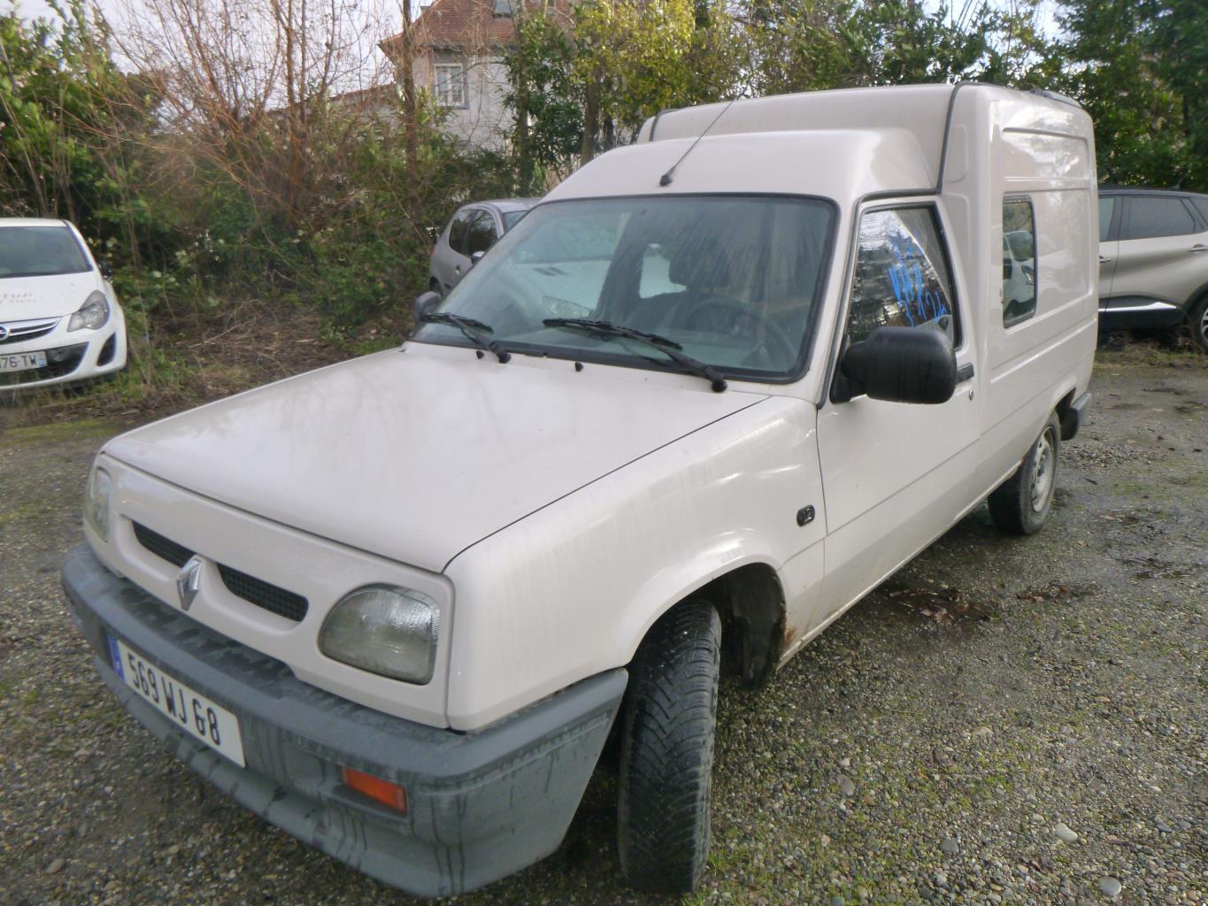 Traverse superieure pour RENAULT EXPRESS PHASE 2 d'occasion - Jaqu'Auto